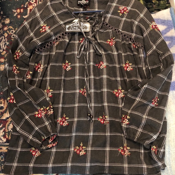 Angie | Tops | Angie Top Dark New With Tags Peasant Look Sz S | Poshmark